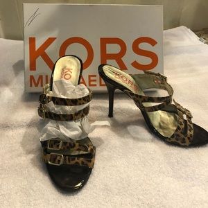 Michael Kors Shoes | Mk Kiera Mid Pump | Poshmark